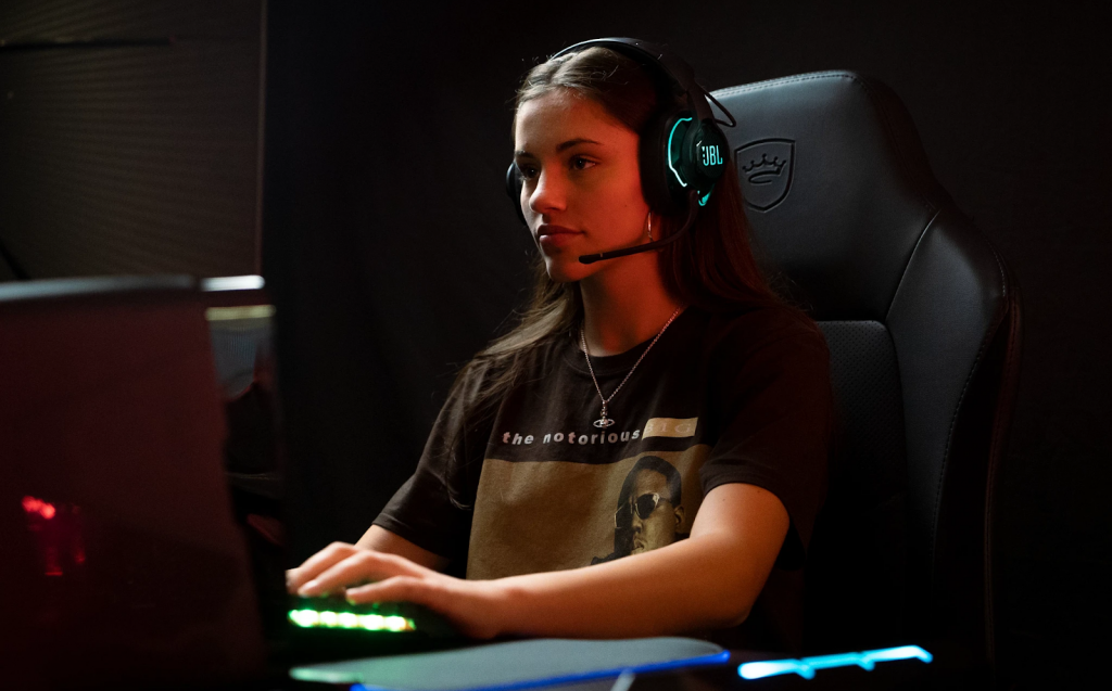 Gaming Accessories: Master the Leaderboard with JBL Quantum